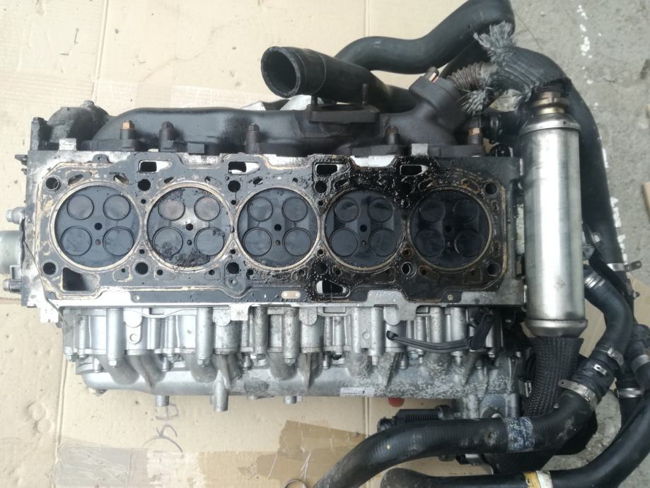 alfa romeo 159 2.4 154kw 210hp glava motorja komplet ventili