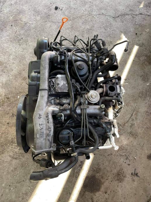 Audi A6 A4 passat 97-05 2.5tdi 110kw AFB motor Mašina 2.5 tdi