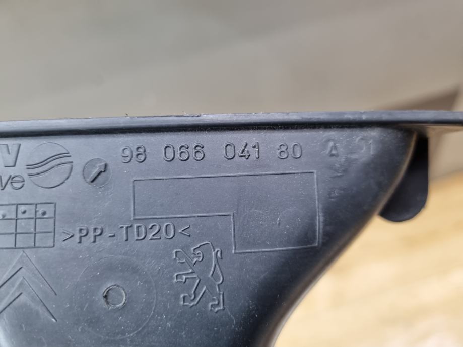 Citroen c4 picasso 1.6 HDI 13- SESALNA CEV ZRAKA 9806604180