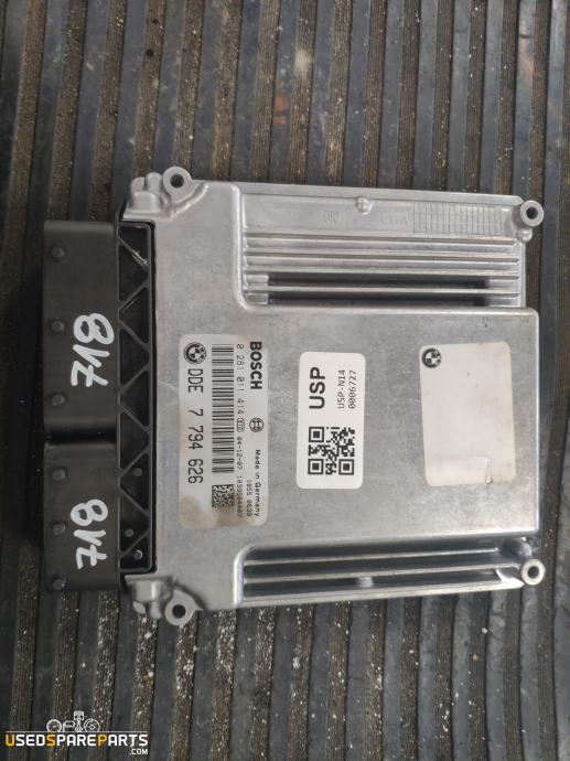 ECU MOTORNI RAČUNALNIK BMW X5 3.0D 2004