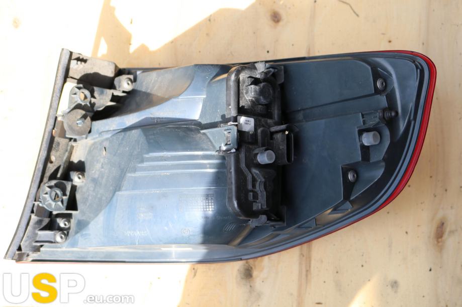 LUČ BMW F34 2013 ZADAJ LEVO