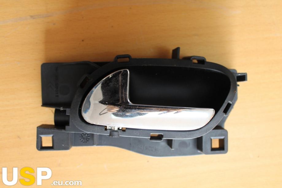 NOTRANJA KLJUKA PEUGEOT 407 2007 SPREDAJ LEVO