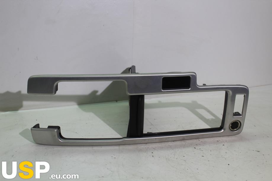 OBLOGA SREDNJE KONZOLE