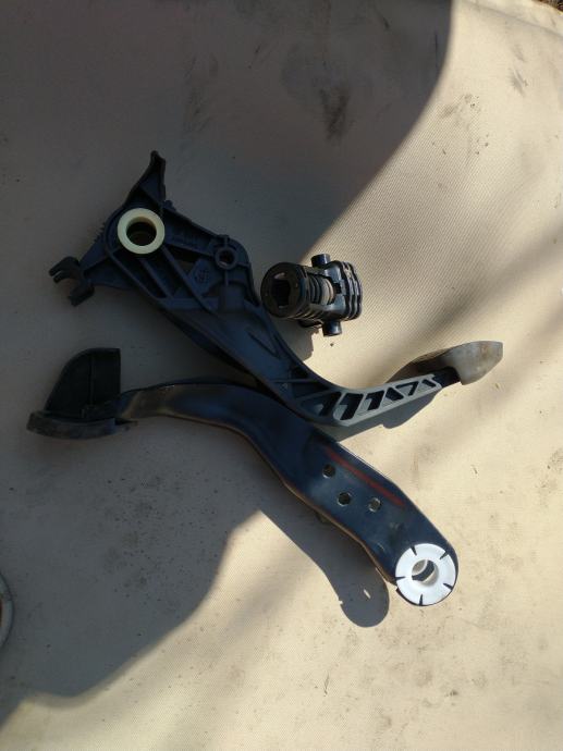 VW volkswagen golf 7 pedalo za sklopko zavoro bremza pedala