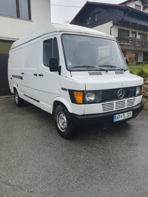 Mercedes Benz 309d