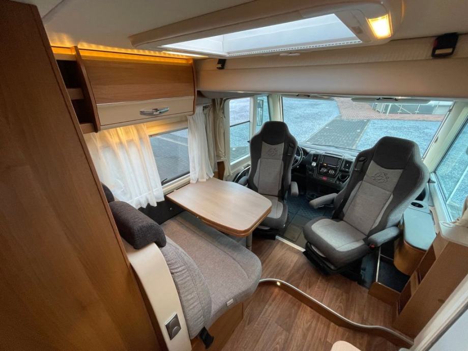Prodam integrirani avtodom Knaus VAN I 650 MEG Platinum Selection