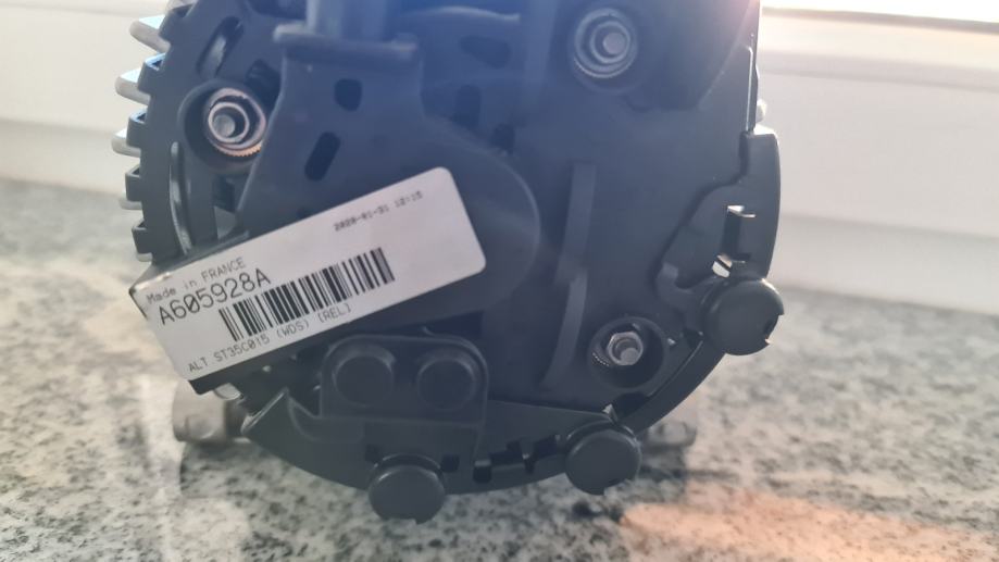 Valeo 439902 Mercedes A in B klasa alternator generator