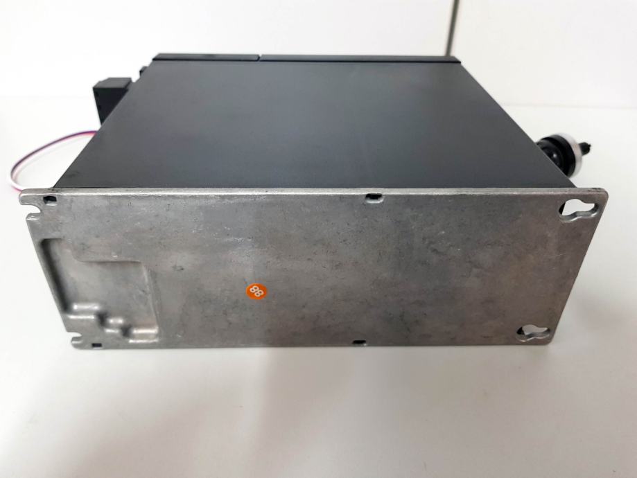 Frekvenčnik Danfoss VLT 2800 0,37kW enofazni 230 VAC z potenciometrom