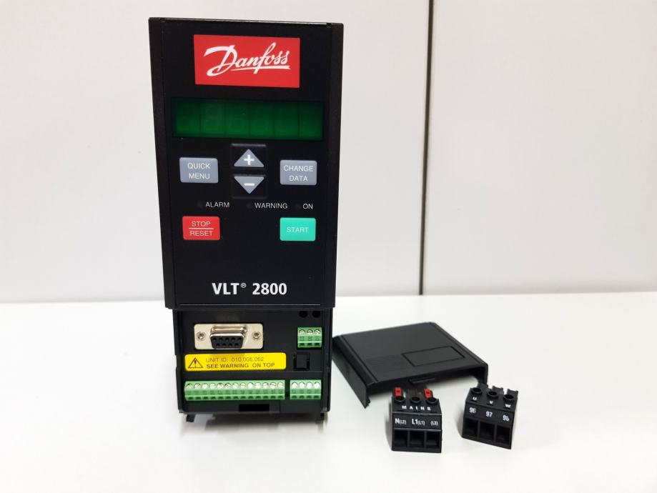 Frekvenčnik Danfoss VLT 2800 1,5kW enofazni 230 VAC z potenciometrom