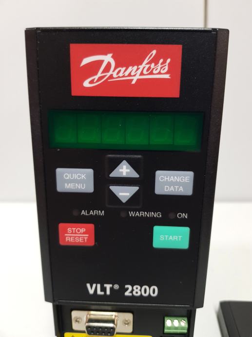 Frekvenčnik Danfoss VLT 2800 1,5kW enofazni 230 VAC z potenciometrom