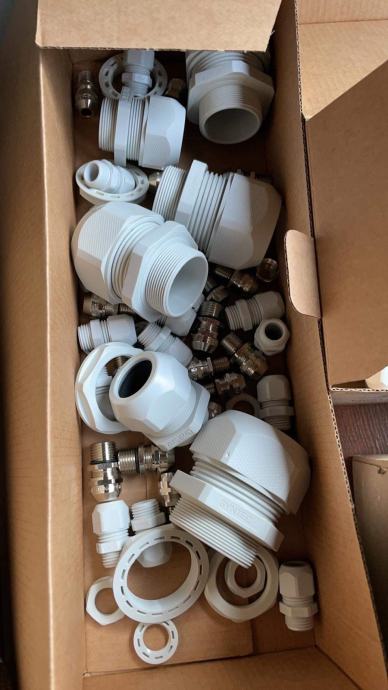 Rittal omare, AGRO uvodnice, razen elektro material.