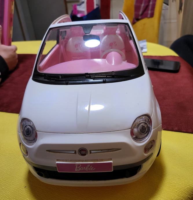 Barbie avto