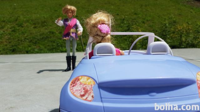 Barbie avto