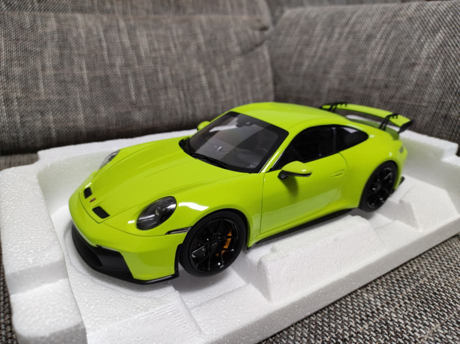 Porsche 911 992 GT3 Acid Green NOREV 1:18