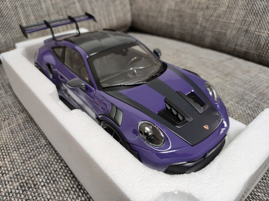 Porsche 911 992 GT3 RS Ultraviolet NOREV 1:18 Limited (048 of 300)