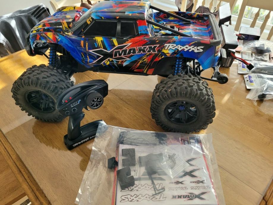 Traxxas X-Maxx 8S 4WD Brushless RTR Monster Truck Rock n Roll 2085X