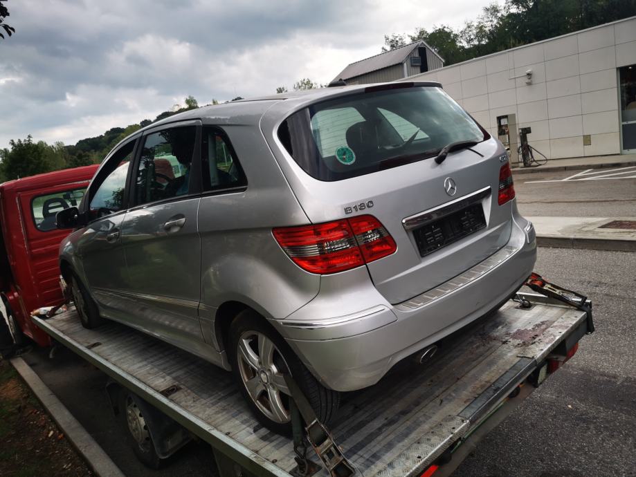 Mercedes benz B class 180 cdi 2009 180cdi 80kw po delih