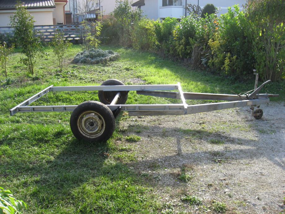PRODAM PODVOZJE KAMP PRIKOLICE