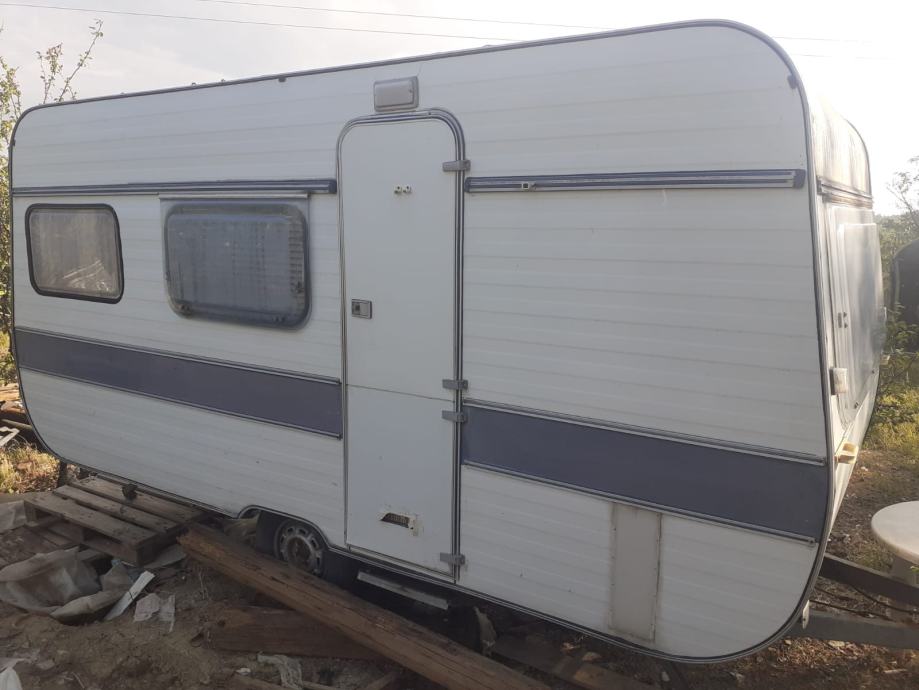 Počitniška prikolica ADRIA 420 karavan