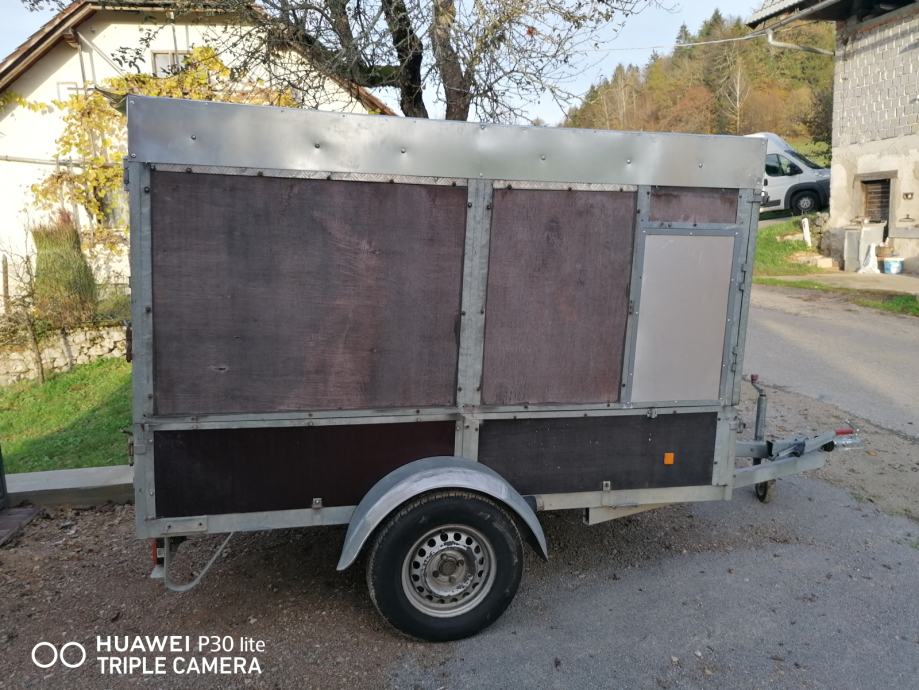Zaprta box prikolica 240x124cm