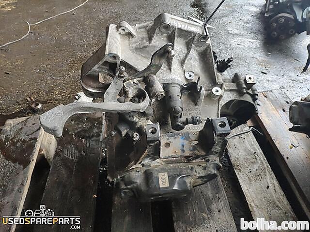 MENJALNIK VW POLO 1.2 02T301103J