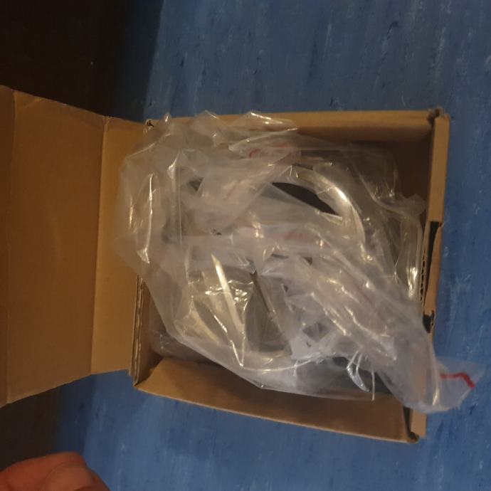 Original zadnji znak za golfa 7 GTD paše tudi za druge VW avta