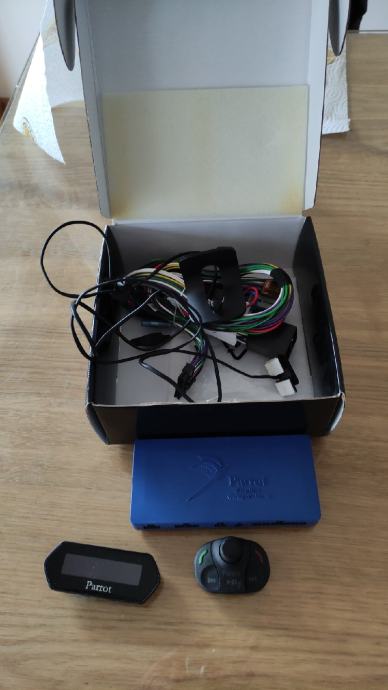 Parrot MKi9100