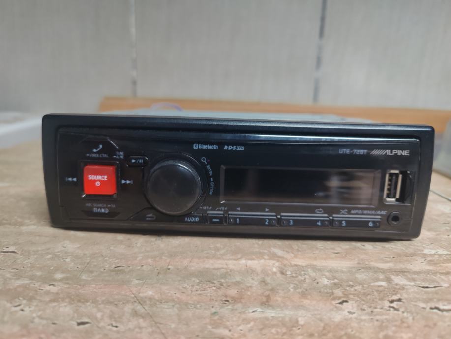 ALPINE UTE-72BT 4x50W 1 DIN