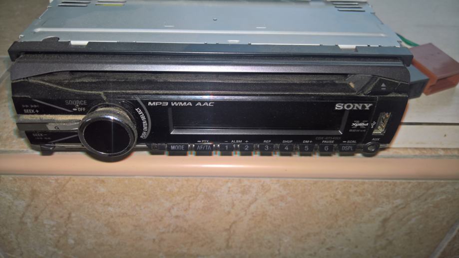 Prodam avtoradio Sony explode