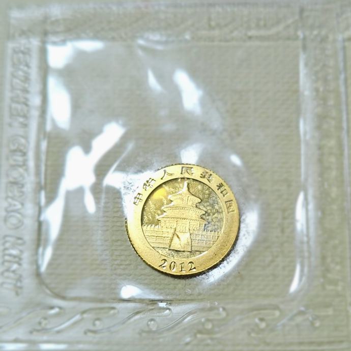 Au Zlatnik 1,55 g Kitajski panda v blisterju l. 2012 20 juan
