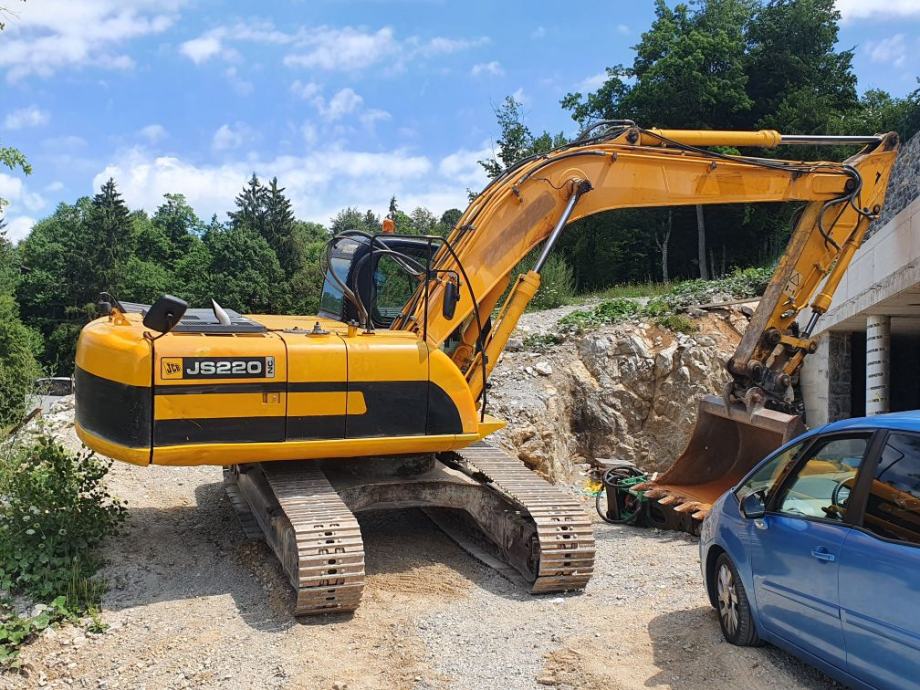 BAGER GOSENIČAR JCB JS220