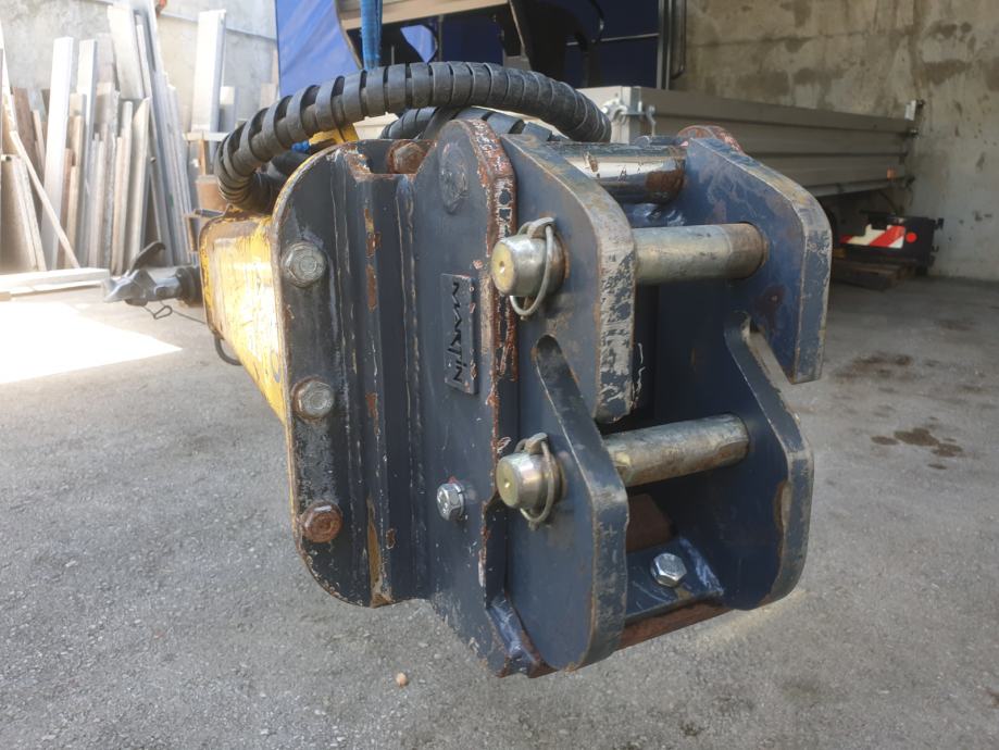 Kladivo atlas copco mini bager
