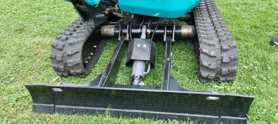 Mini bager 2T, Top model, aut.klima, brza hidr.spojka,kubota m./AKCIJA
