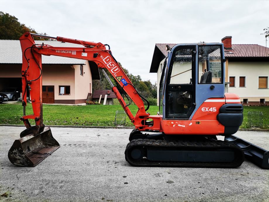 MINI BAGER HITACHI EX45- 5000KG