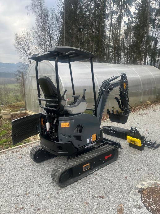 Mini Bager Titan TE18E, malo rabljen, kvaliteten, robusten, prodam