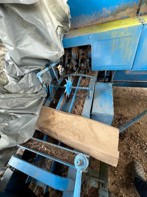 Balirka AMA 183 za kockaste bale