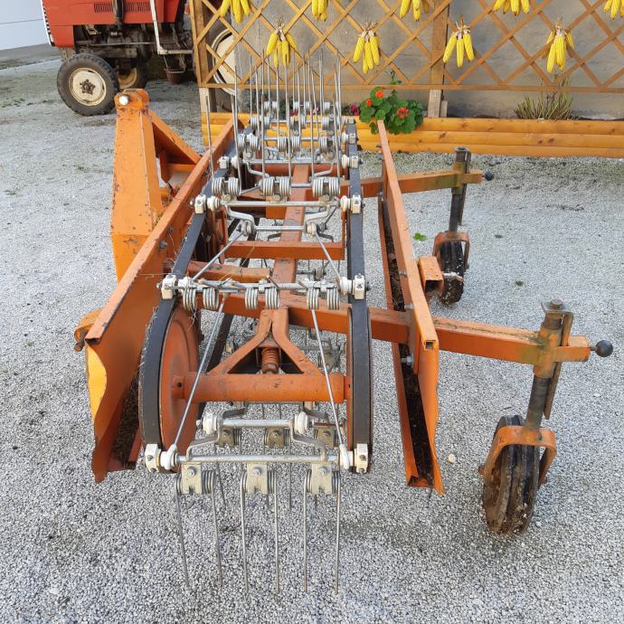 Balirka kockaste bale