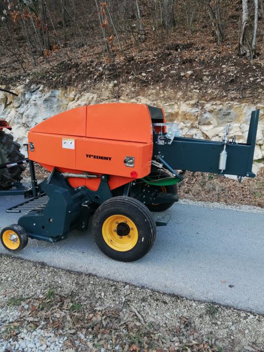 Balirka za oglate bale