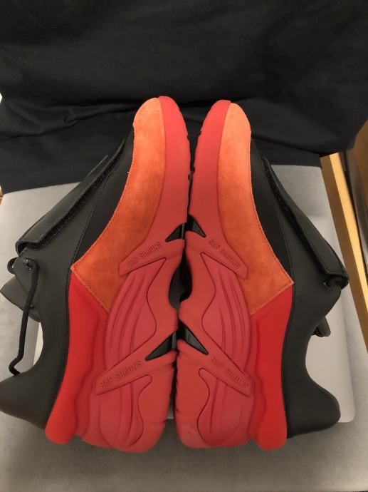 RAF Simons antei