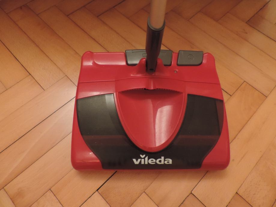 Vileda baterijska metla