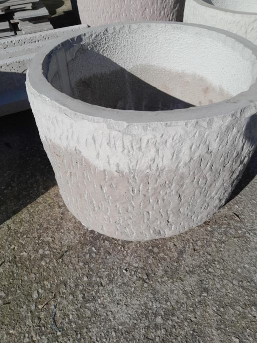 Korito 60 cm umetni kamen klesani beton 041 832 326