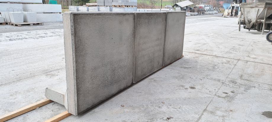Veliki betonski L - elementi, 100x100x60 cm, 450 kg