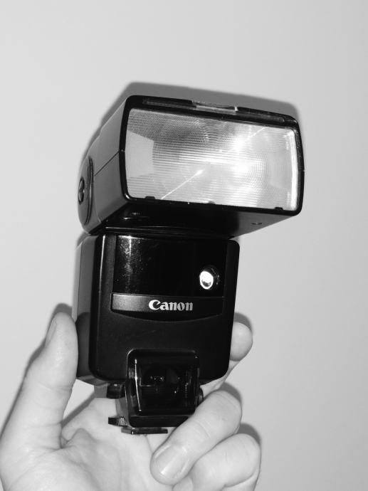 ***Bliskavica / fleš CANON 540 EZ SPEEDLITE prodam