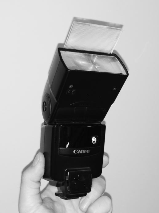 ***Bliskavica / fleš CANON 540 EZ SPEEDLITE prodam