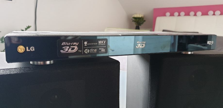 LG Blue-ray predvajalnik BX580