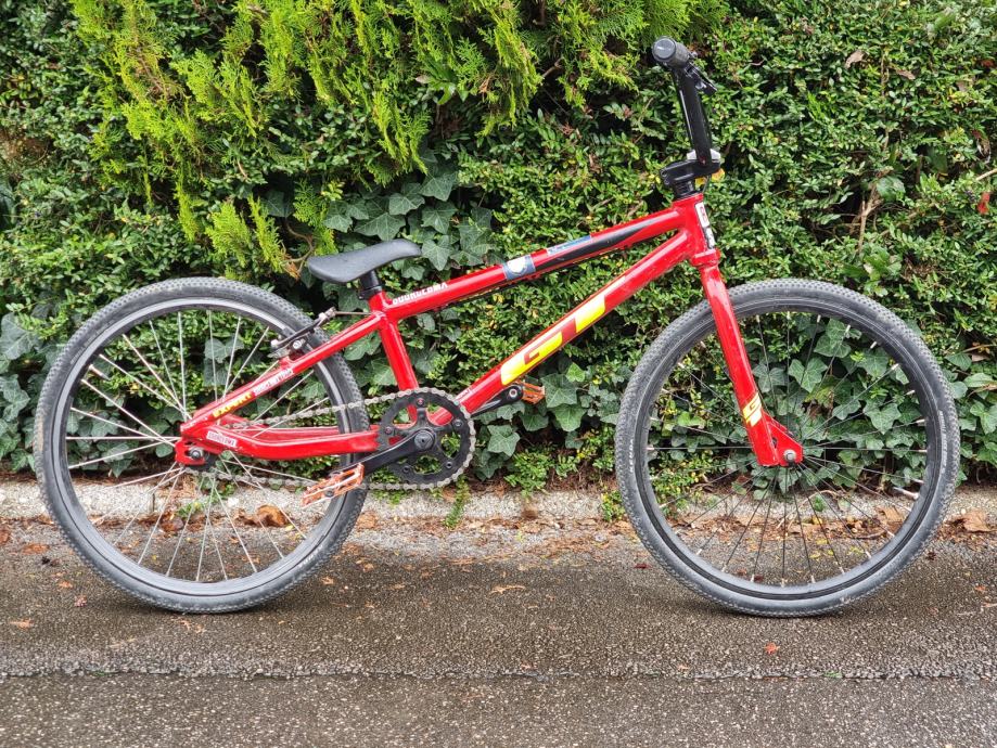 Race BMX GT Mach One - Expert - pumptrack in race kolo (20, 20 col)