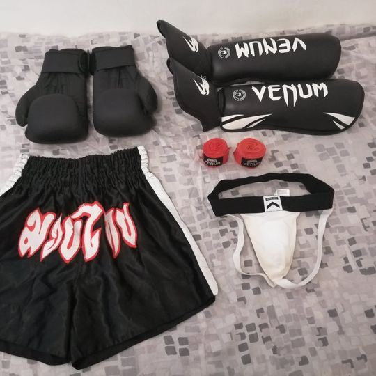 Popolna oprema za kickbox/tajski box/mma
