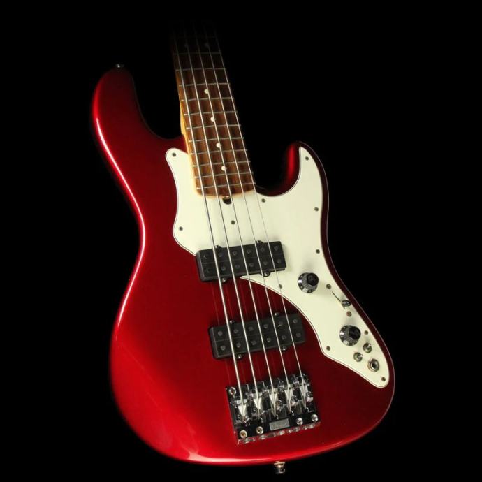 Bass kitara - Fender Roscoe Beck V