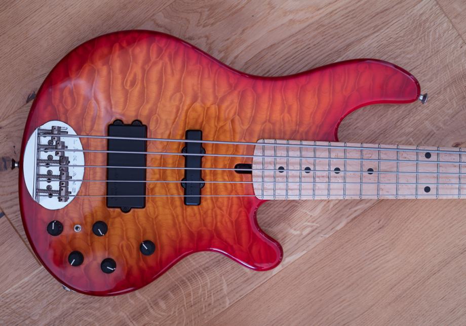 Bass kitara - Lakland 55-94 Deluxe USA SERIES
