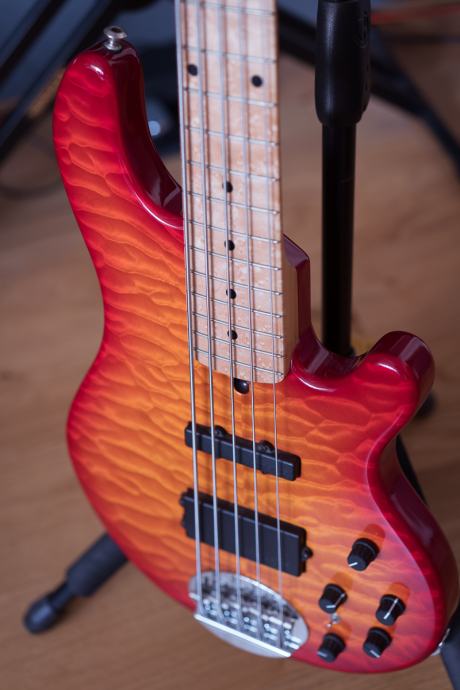 Bass kitara - Lakland 55-94 Deluxe USA SERIES